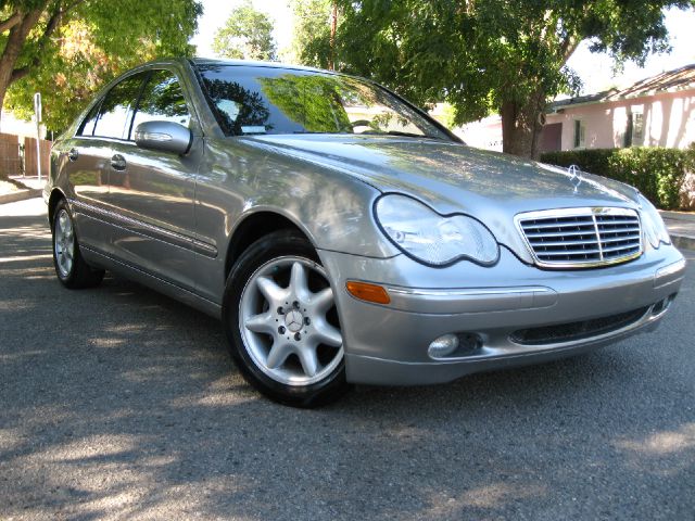 2004 Mercedes-Benz C-Class E-350 Super Duty 158 WB DRW Details. Van ...